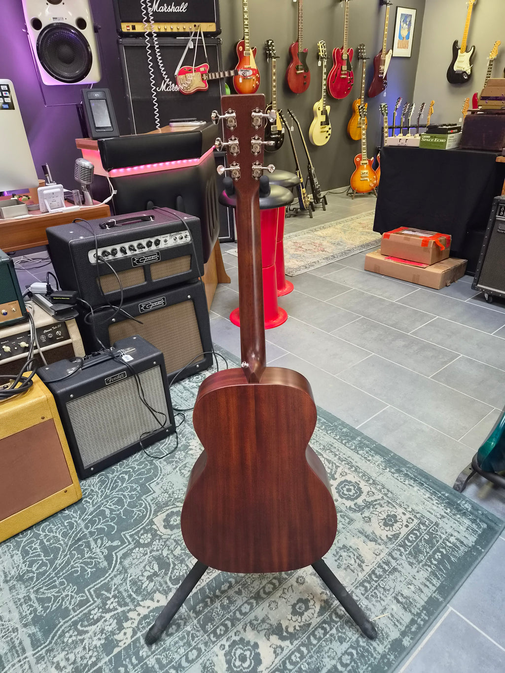 Martin 0-10E Retro Jason Isbell – Tonefest Guitar Gallery