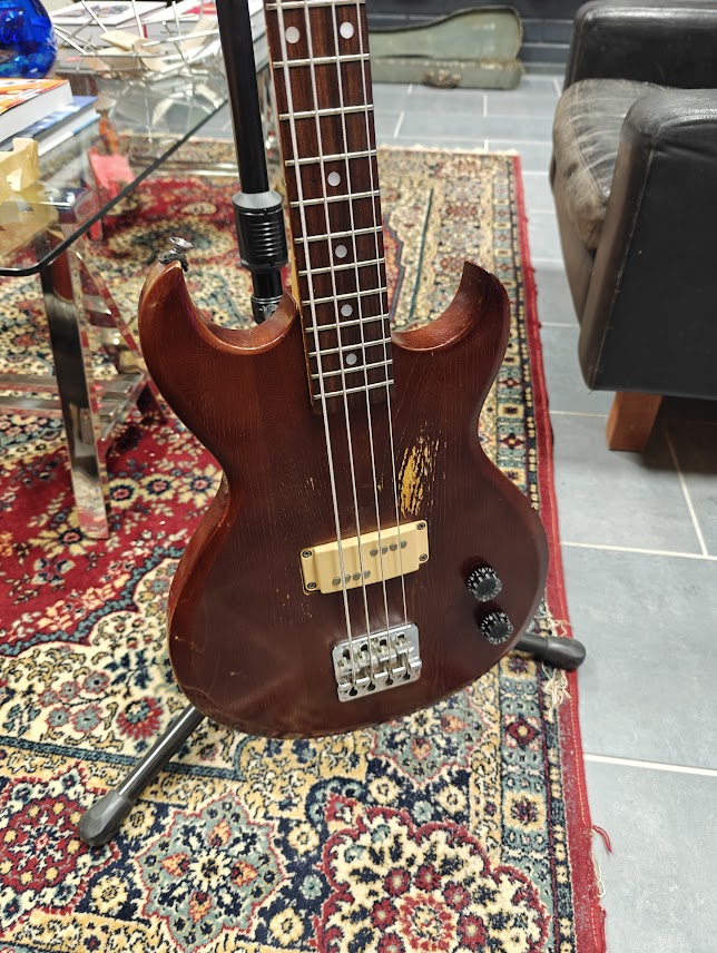 Aria Pro II Cardinal Series CSB-300 Model – Tonefest Guitar Gallery